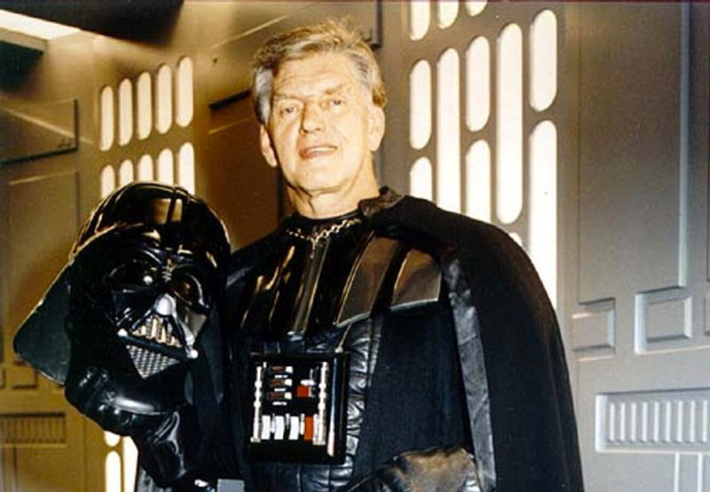 Ha fallecido David Prowse, la mitad de la mitad de Darth Vader
